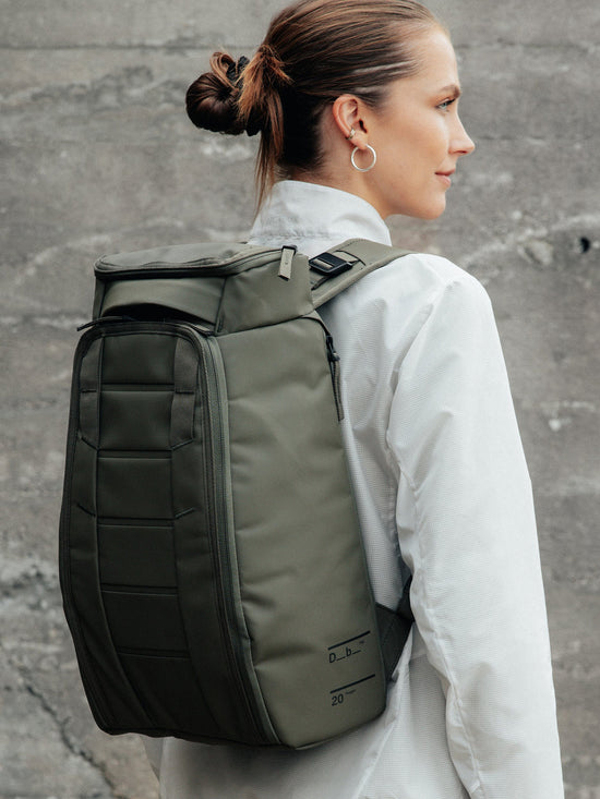 Hugger Backpack 20L – UPLNDオンラインストア